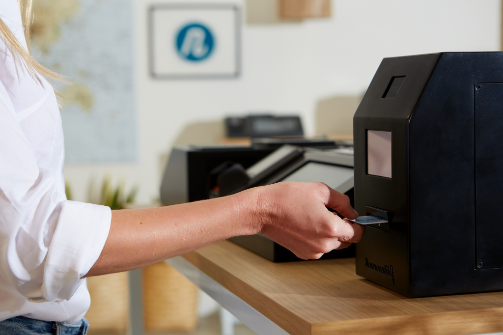 Check-in kiosks Roommatik - Automated reception